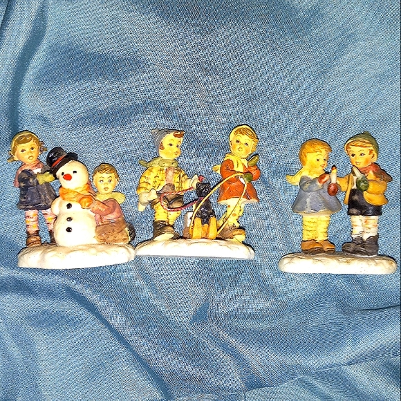 Hummel | Holiday | 3 Hummel Hawthorne Village Figures Christmas Must ...